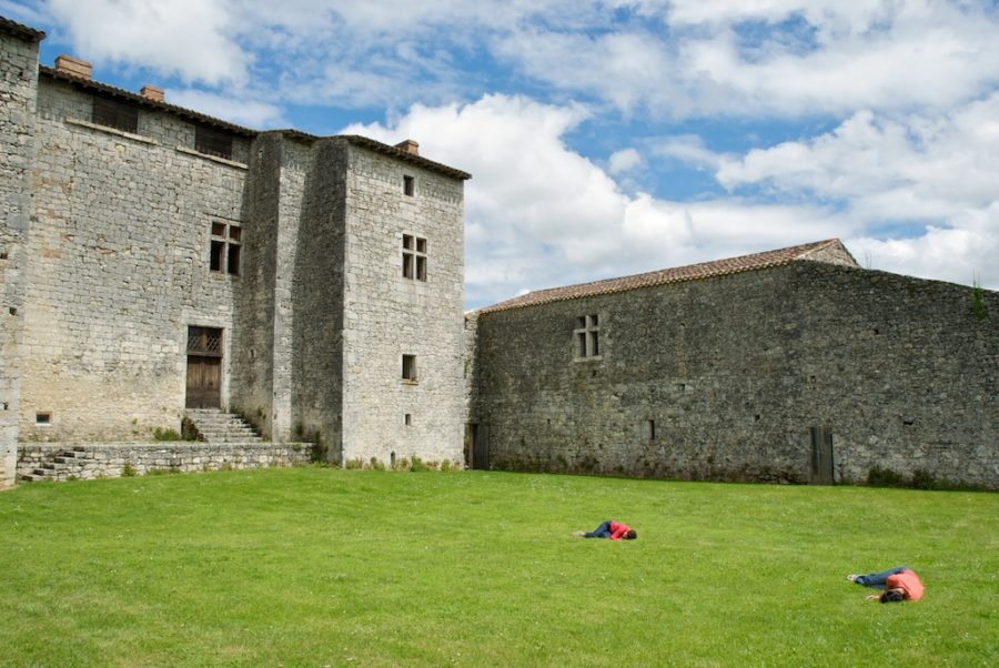 Sarrant, Plus beaux Villages de France - Site officiel de l'Office de ...