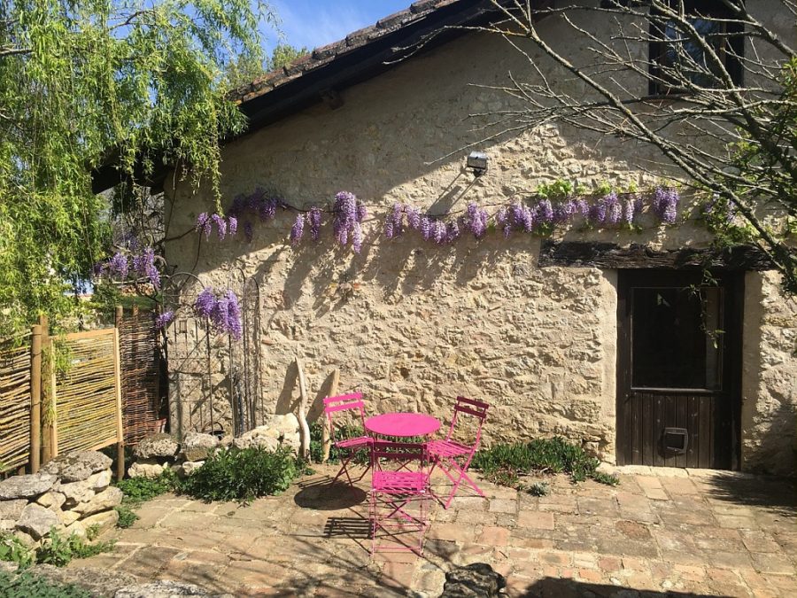 Sarrant, Plus beaux Villages de France - Site officiel de l'Office de ...